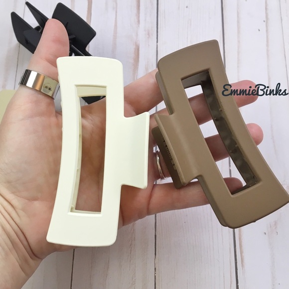 Accessories | 3for38 New 4 Piece Geometric Claw Hair Clips | Poshmark